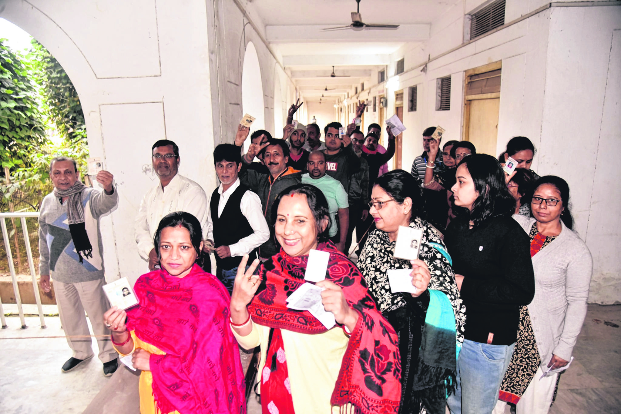 திரிபுராவில் விறுவிறுப்பான வாக்குப்பதிவு, இந்தியா செய்திகள் - தமிழ் ...