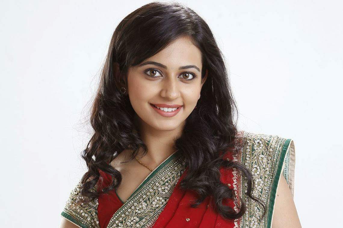 ரகுல்: காதலில் பொய் கூடாது, திரைச்செய்தி - தமிழ் முரசு Cinema/Movie ...