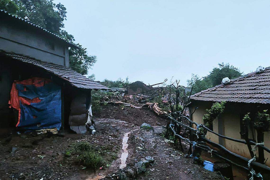 10 dead many trapped in Maharashtra landslide tabla News - Tabla